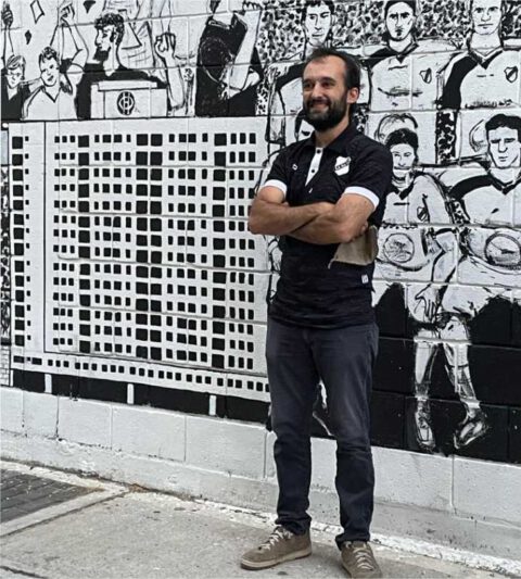 Julián Cheula: La narrativa en blanco y negro - Floresta y su Mundo